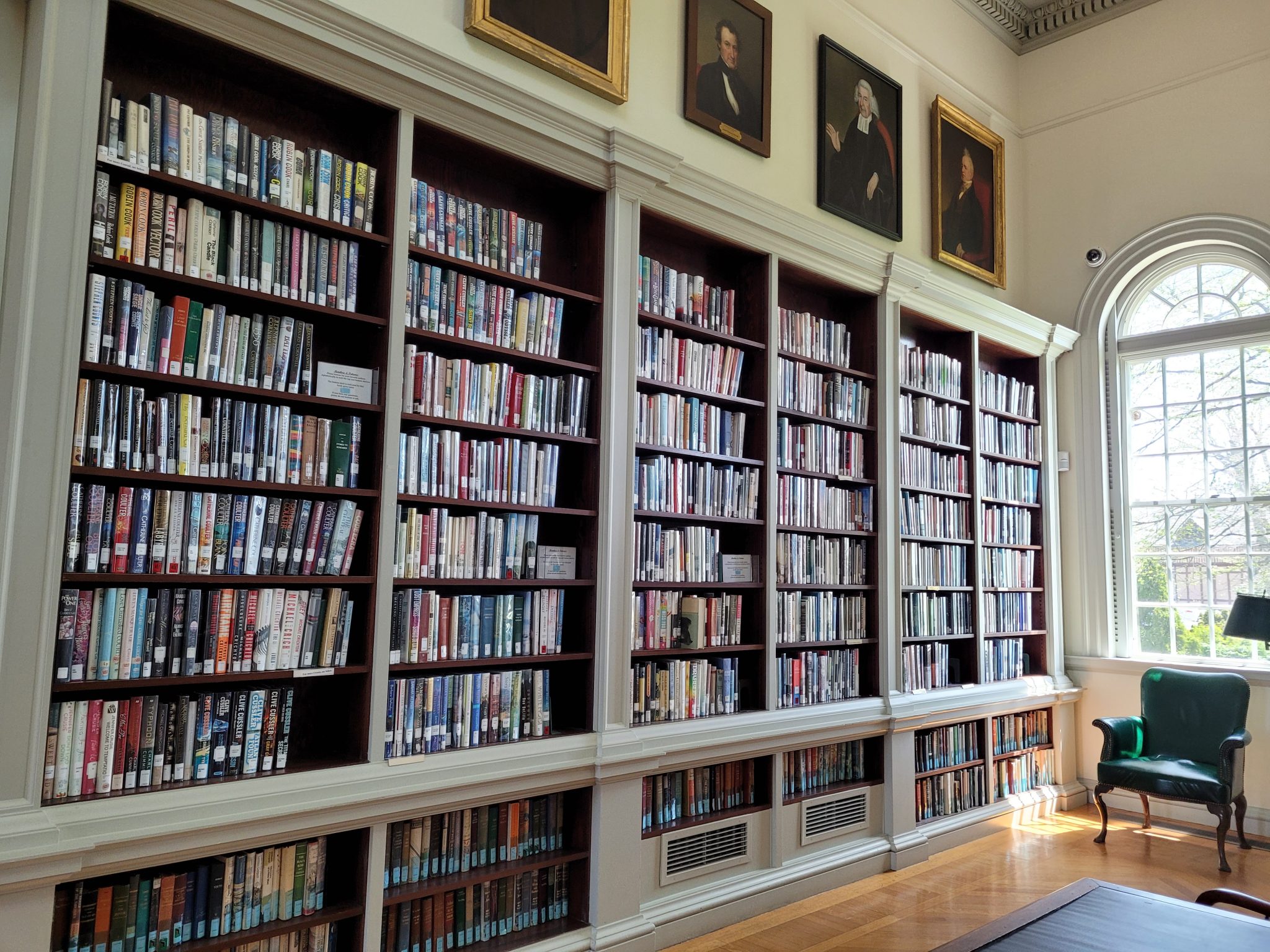 Circulating Collections | Redwood Library